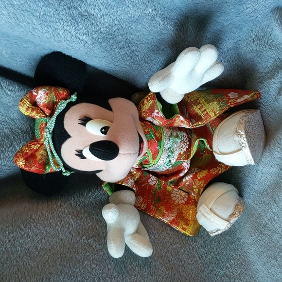 Disney | Toys | Tokyo Disneyland Japan 99s Minnie Mouse Kimono 11 ...
